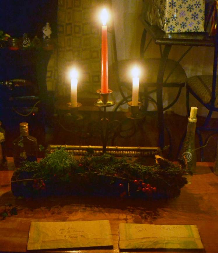 DIY Yule Log Spell For The Winter Solstice (New Year Intention Setting ...